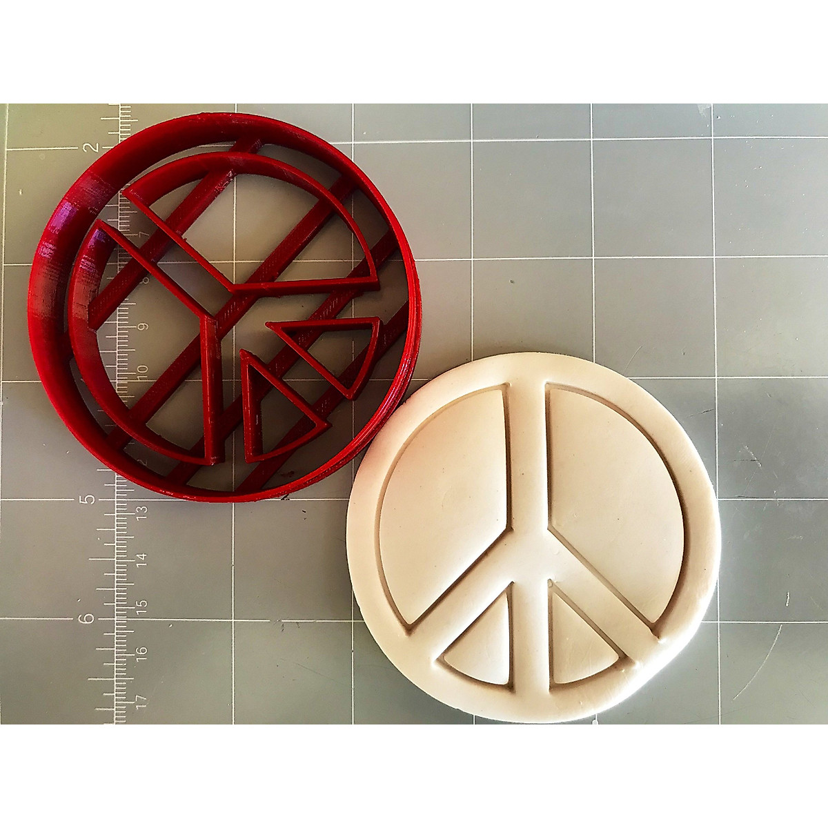 Peace Symbol Cookie Cutter (4 inches)
