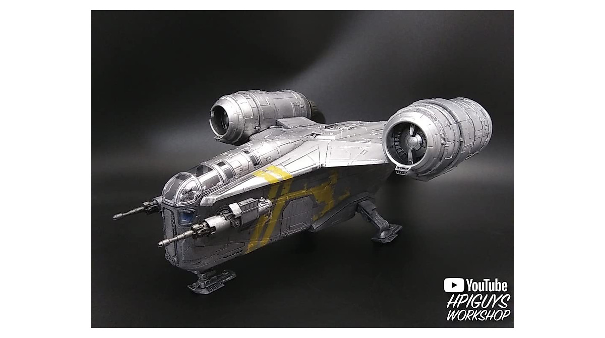 AMT Star Wars Razor Crest Model Kit 1:72 Scale - Build & Display