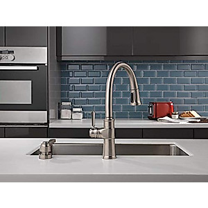 Delta Faucet Spargo Brushed Nickel Kitchen Faucet, Kitchen Faucets with Pull Down Sprayer, Kitchen Sink Faucet, Faucet for Kitchen Sink, Soap Dispenser, SpotShield Stainless 19964Z-SPSD-DST