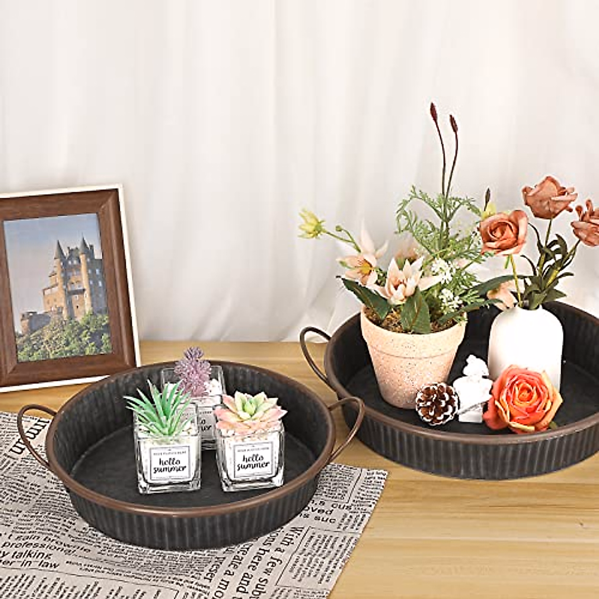 Hipiwe Galvanized Metal Iron Tray with Handles Farmhouse Rustic Decorative Tray Industrial Style Serving Tray Round Galvanized Tray for Coffee Table, Home Decor (Set of 2)