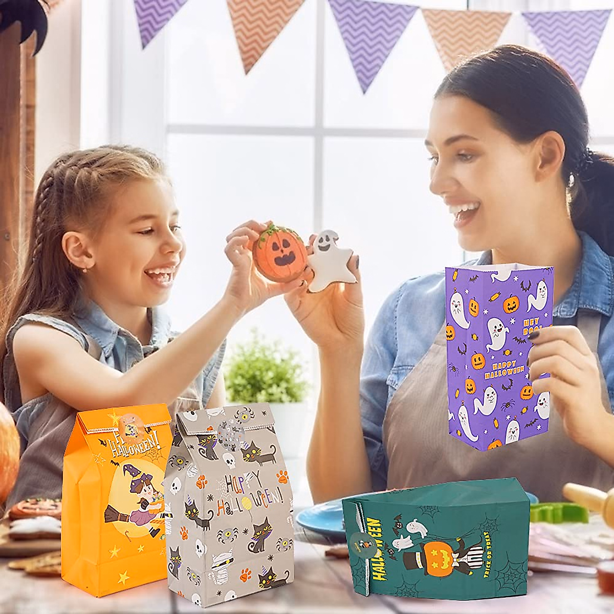 STARRKY Halloween Paper Candy Bags, 24PCS Halloween Goodie Bags Bulk Paper Gift Bags Halloween Treat Bags with Stickers for Kids Party Favor