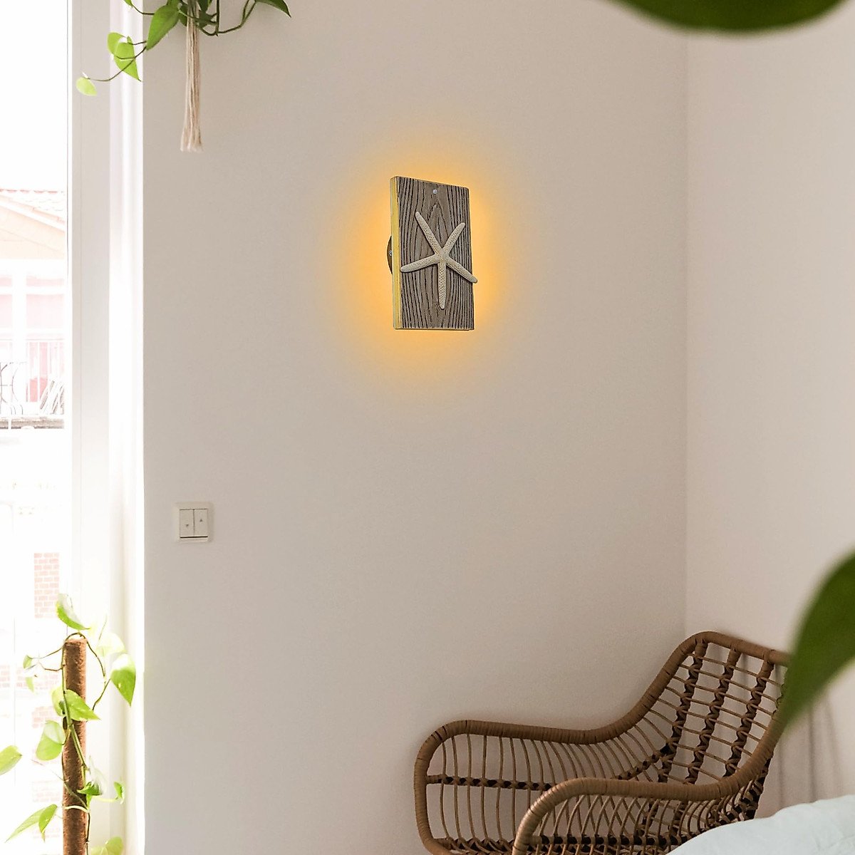 SKIVTGLAMP Hand Made Nature Wood Wall Sconce Rechargeable Battery Operated LED PIP Motion IR Sensor Wall Lamp, No Drilling Cordless Farmhouse Wall Mounted for Rustic Backlight Leaning Starfish