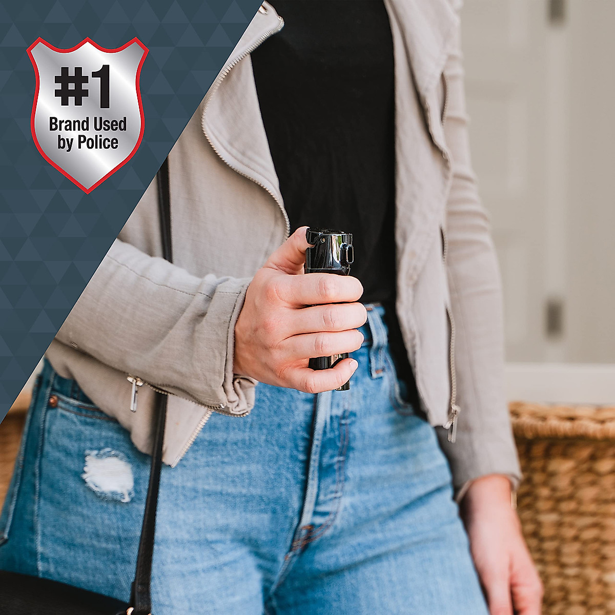 SABRE Smart 2-in-1 Pepper Spray, Live Continuous Location Tracking Texts in Emergencies, Refill Canister Available, Rechargeable, 25 Bursts with 10 ft. Range, Flip Top Safety, Ergonomic Finger Grip