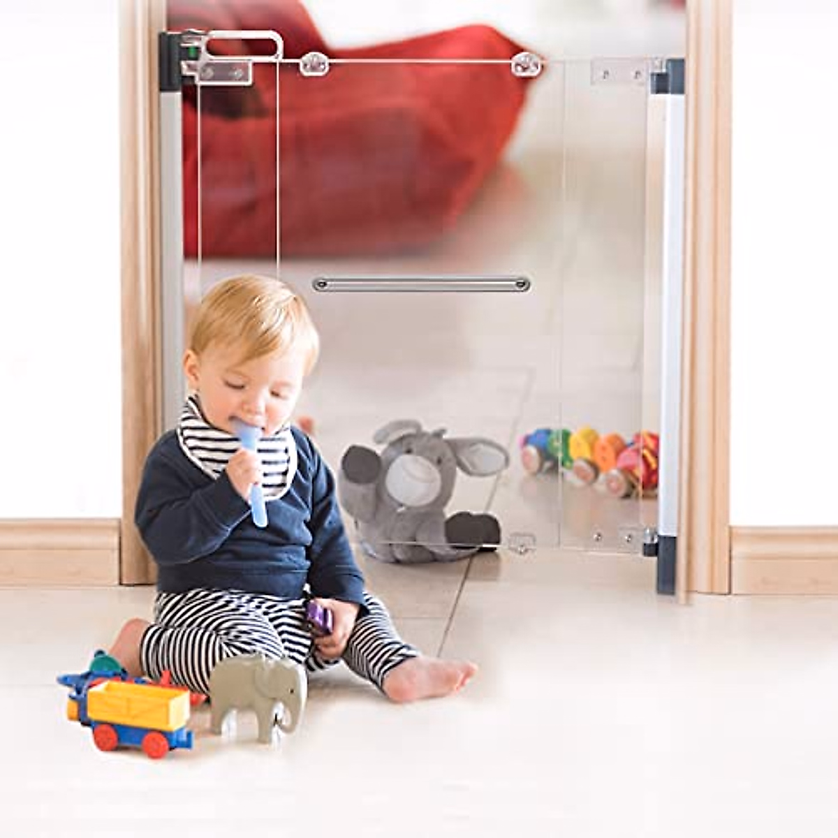 Qdos Crystal Designer Baby Safety Gate - Meets Tougher European Standards - Modern Design and Unparalleled Safety - Beauty & Safety Together at Last - Simple Installation | Hardware Mount