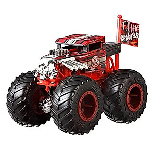 Hot Wheels Monster Trucks 1:64 Scale Die-Cast Vehicle - Camo Crashers 5/5 ~ Bone Shaker with Collectible Flag