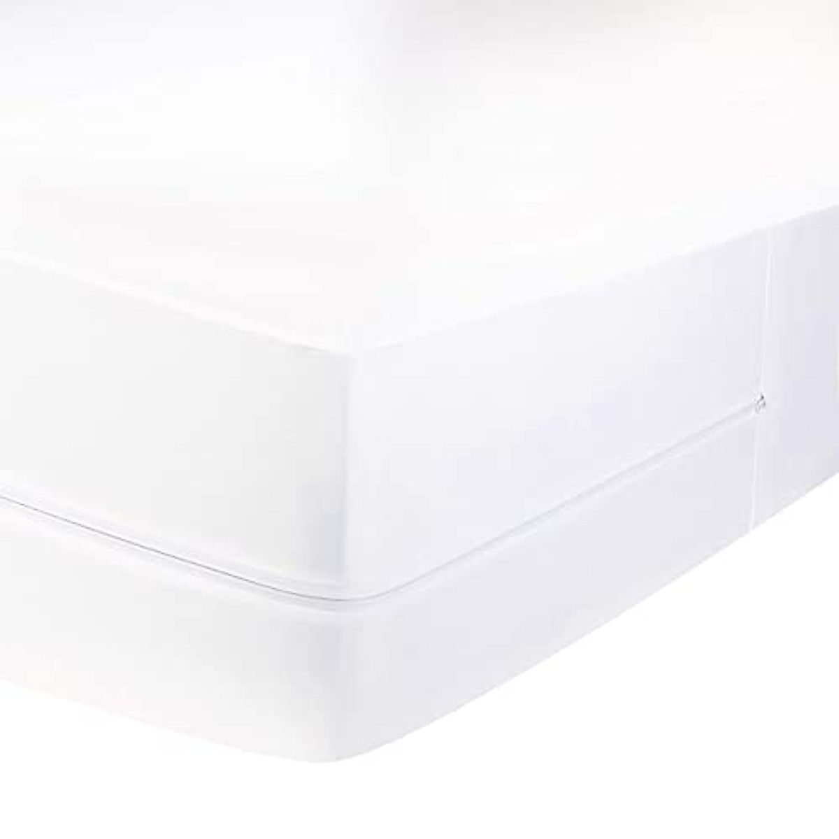 Amazon Basics 18 inches Zipper Enclosed Waterproof Mattress and Box Spring Cover Protector, Queen Size, 12 to 18 Inch Depth, White