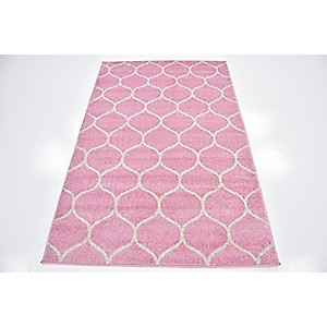 Unique Loom Trellis Frieze Collection Area Rug - Rounded (4' 1" x 6' 1", Light Pink/ Ivory)