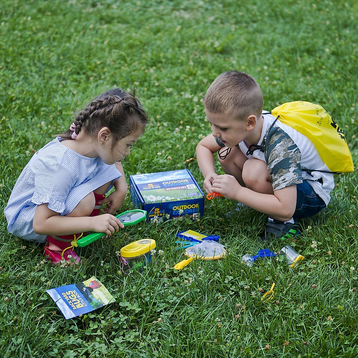 Kidz Xplore Outdoor Explorer Set - Bug Catching Kit Nature Exploration Children Outdoor Games Mini Binoculars Kids, Compass, Whistle, Magnifying Glass, Adventure, Hunting, Hiking Educational Toy