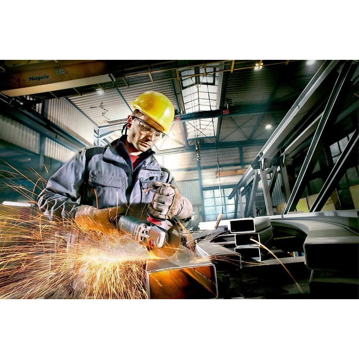 Metabo 6-Inch Angle Grinder, 9,600 RPM, 14.5 Amp, Electronics, Non-locking Paddle Switch, M-Brush, Made in Germany, WEP 19-150 Q M-BRUSH, 613111420, Green