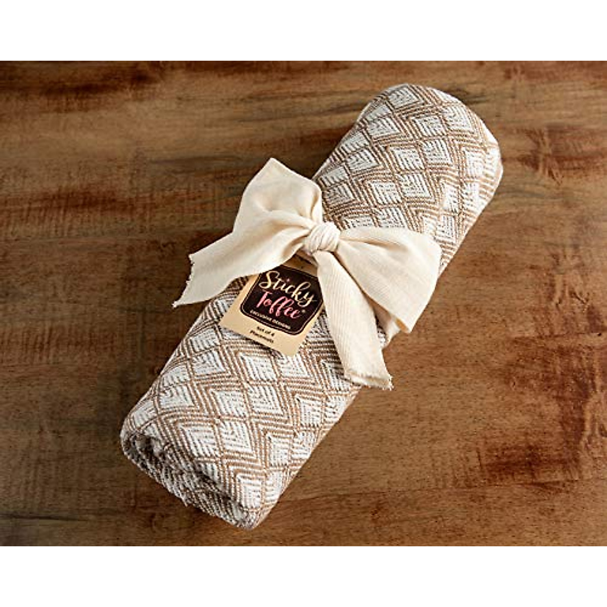 Placemats Set of 4, Woven Cloth Placemat Set, 14x19 in, Tan Boho Place Mats for Kitchen or Dining Table, Washable Cotton Table Mats