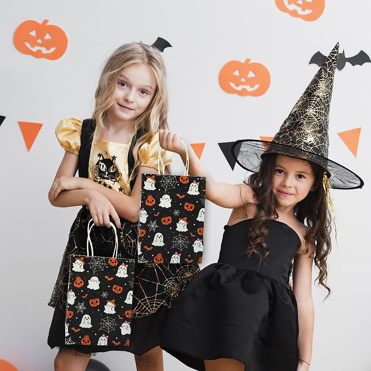 Lecheme Halloween Treat Bags 24 PCS Pumpkin Ghost Halloween Candy Bags Cute Halloween Bags with Handles Halloween Paper Treat Bags for Candy Trick or Treat Party Supplies