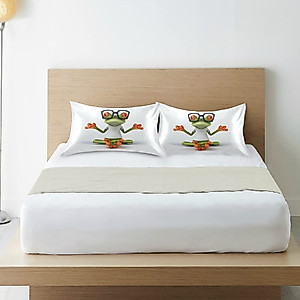 Oyihfvs Funny Cute Green Frog Sitting Wearing a White T-Shirt Sunglasses Silky Satin Pillowcase for Hair and Skin, Soft Bed Pillow Cover, Decorative Silk Pillow Cases, Standard Size 20x26 inches