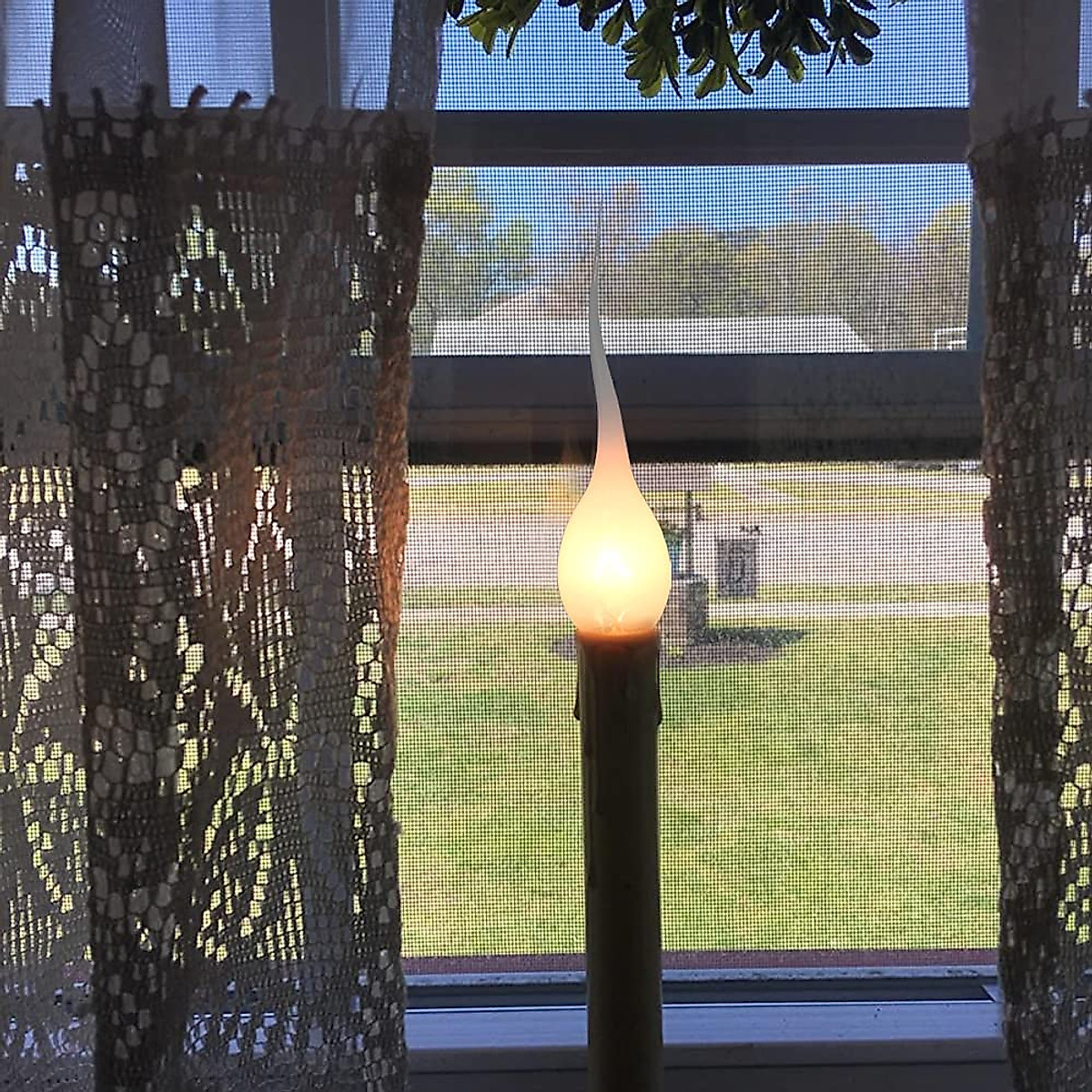 GOOTHY Silicone Dipped Candle Light Bulbs, Clear Silicone 5 Watts Replacement Bulbs for Electric Window Candles Chandeliers Night Light Bulbs Christmas Lights, C7/E12 Candelabra Base, 120V- 12 Pack