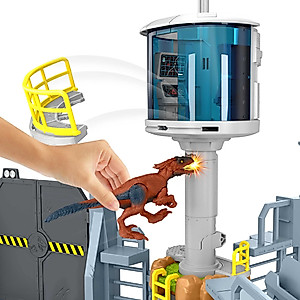 Mattel Jurassic World Dominion Outpost Chaos Playset with 1 Dinosaur & 1 Human Action Figure, 2 Blasters & More, 4ft Long, Breakaway Parts