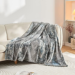 NEWCOSPLAY Super Soft Throw Blanket Premium Silky Flannel Fleece Leaves Pattern Lightweight Blanket All Season Use (Multi Grey, Throw(50"x60"))