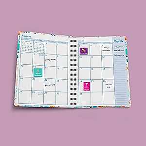 2024 Amy Knapp's Christian Family Organizer: 17-Month Weekly Faith & Inspiration Planner for Mom (Includes Stickers, Thru December 2024)