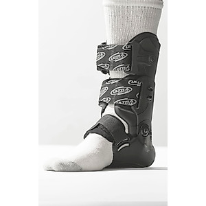 Ultra CTS® Ankle Brace for High Ankle Sprains, Acute Ankle Injuries, Ankle Osteoarthritis (OA), Transition from Walking Boot - S/M