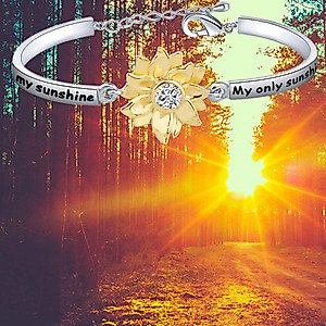 CENWA You Are My Sunshine Zircon Bracelet Sun Jewelry Sunshine Bracelet Girlfriend Gift, Fiance Mother Daughter Sunshine Jewelry (Sunshine Br S)