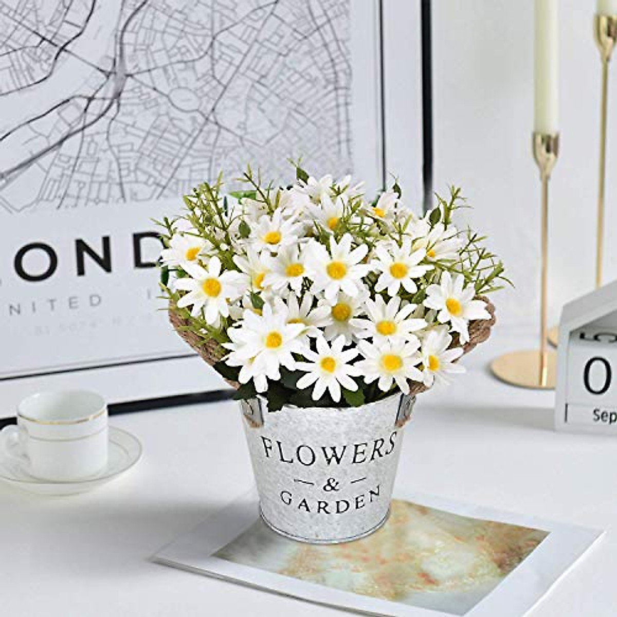 Artflower Artificial Daisy Pot Artificial Daisy Bouquet with Vase Silk Daisy Arrangements Bonsai for Home Office Wedding Party Stage Centerpieces Windowsill Decor, White