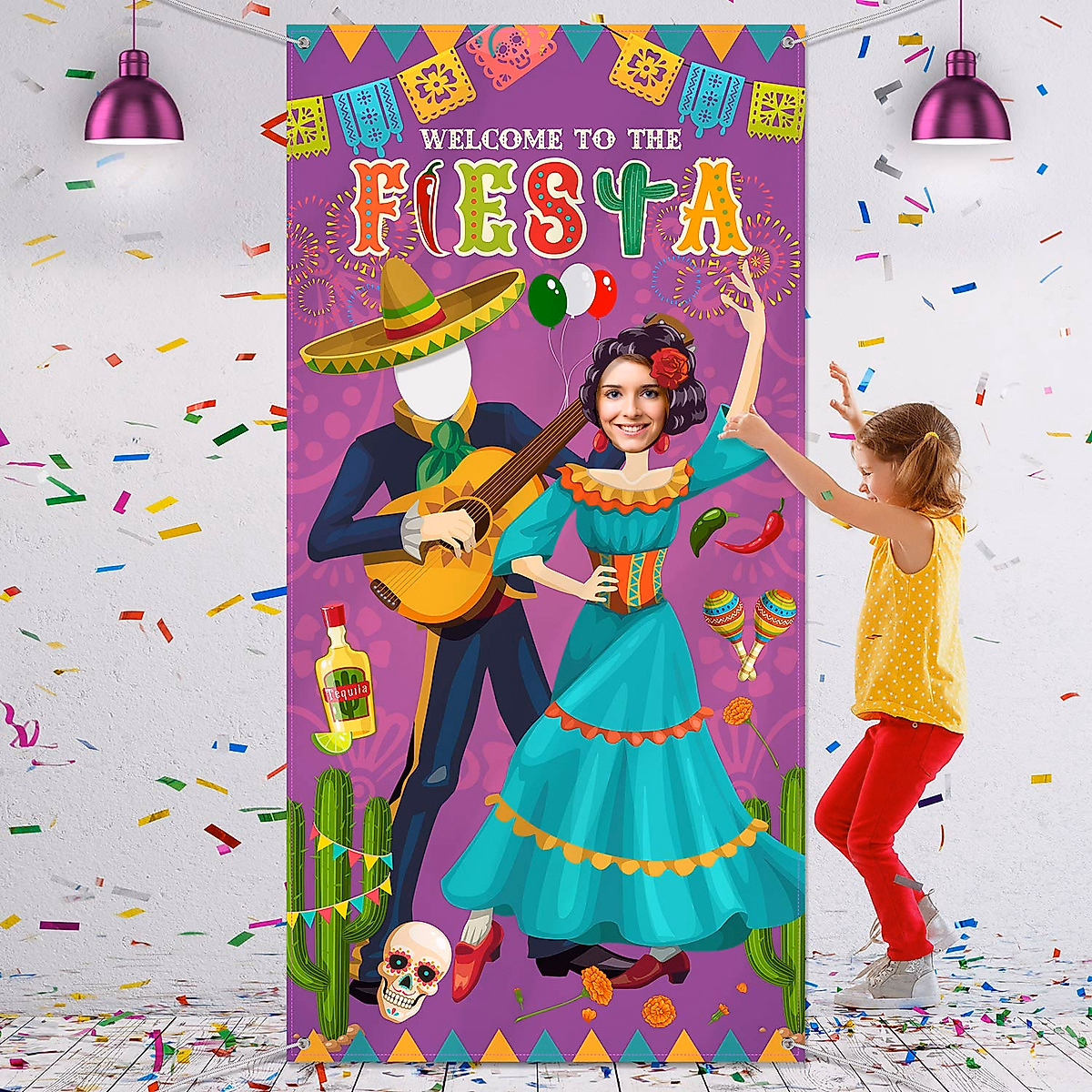Fiesta Couple Photo Door Banner, Giant Fabric Fiesta Photo Booth Background, Funny Fiesta Games Supplies for Mexican Theme Festival, 6 x 3 ft