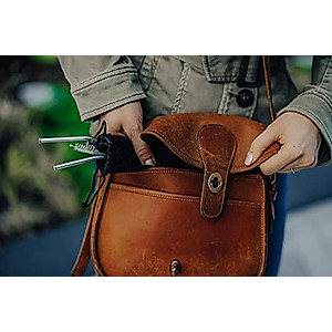 The Finest Pack of 5 Reusable Stainless Steel Straws with Case, BPA Free Metal Straws for Drinking cold Coffee, Beverages and Smoothies