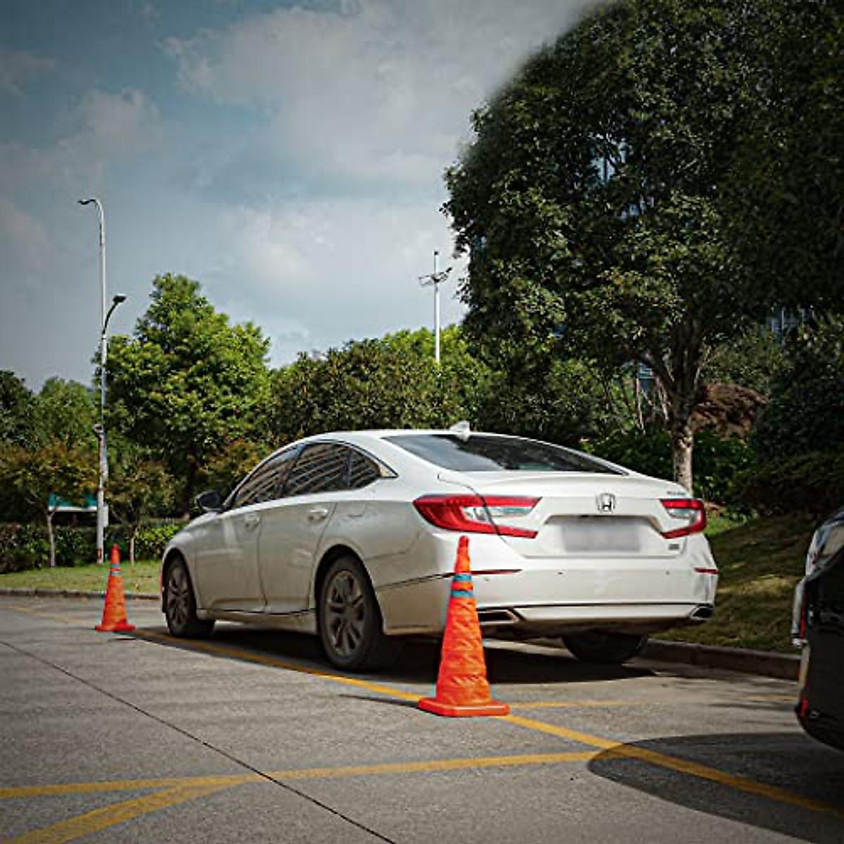 Cartman 4 Pack 28 Inch Collapsible Traffic Cones with LED Light, Multi Purpose Pop up Reflective Safety Cones, Pack of 4, Battery Included
