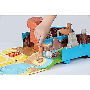 Pokémon Carry CASE Battle Desert PLAYSET - Portable Transforming Playset with Action Features and 2-inch Pikachu Battle Figure