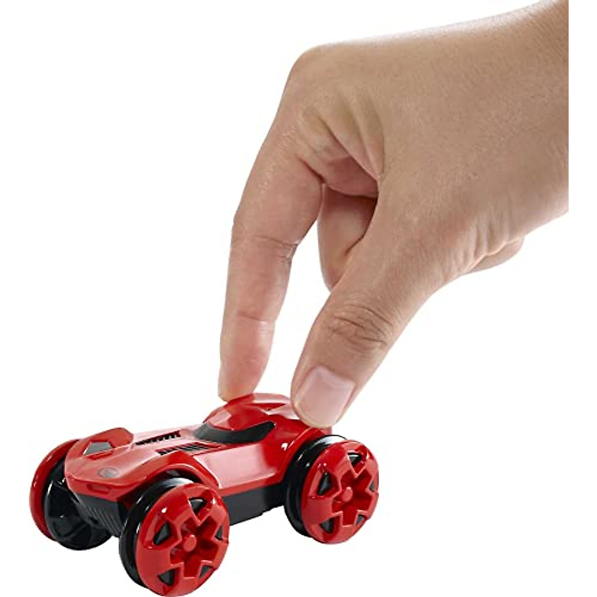 Hot Wheels Color Shifters Toy Car in 1:64 Scale, Repeat Color Change in Icy Cold or Very Warm Water (Styles May Vary)