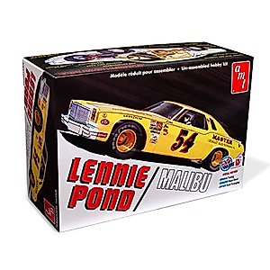 AMT Lennie Pond 1974 Chevy Malibu Stock Car 1:25 Scale Model Kit