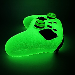 HLRAO Controller Skins Silicone Grip Glow in The Dark Protective Case for Nintendo Switch Pro Controller + 6 Grips Accessories Glow in The Dark.