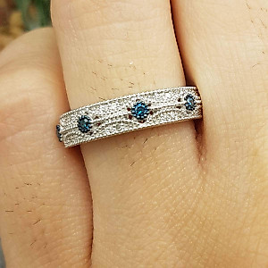 Dazzlingrock Collection 0.15 Carat (ctw) Sterling Silver Round Blue & White Diamond Ladies Vintage Wedding Band, Size 4