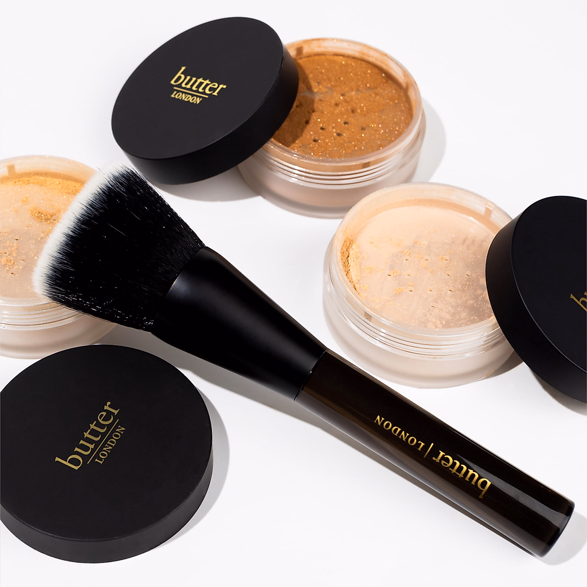 butter LONDON LumiMatte Blurring Finishing & Setting Powder, Tan/Medium