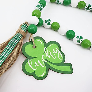 TOOFD 33.5 inch St.Patrick's Day Shamrock Wood Bead Garland with Tassels Ornaments, Green Lucky Clover Wooden Beads Garland Farmhouse Tiered Tray Wall Hanging Home Decor St.Patrick's Day Decoration