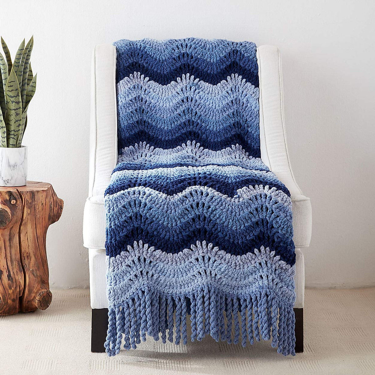 Bernat Blanket Yarn, Navy Ombre