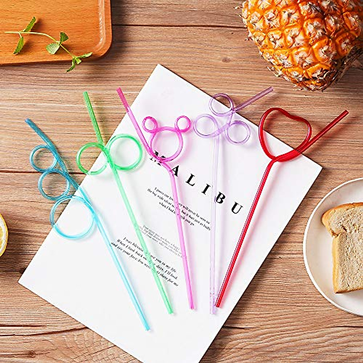 Crazy Straws,24 Pcs Silly Straws for Kids &Adults,Reusable Plastic Loop Curly Crazy Drinking Straws for Classroom Activities Valentines Day Gift Christmas Birthday Wedding Party Supplies Decoration