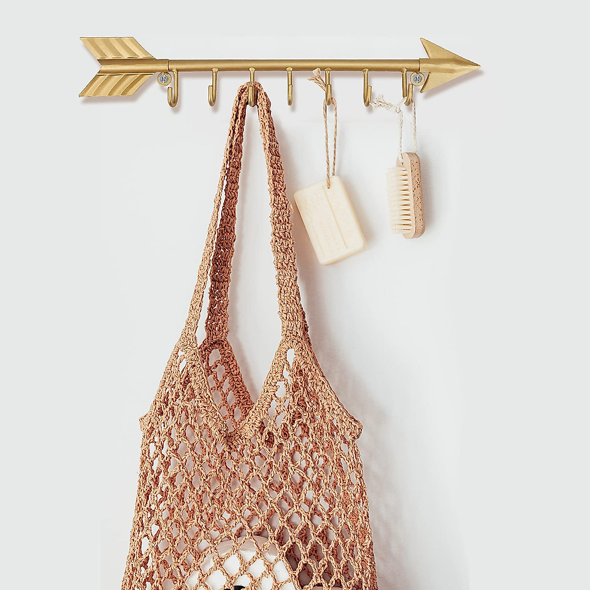 Urban Deco Wall Mounted Gold Arrow Shaped Jewelry Organizer Key Holders– 7 Hooks Metal Necklace Hanging Holder for Girls and Women (Gold)