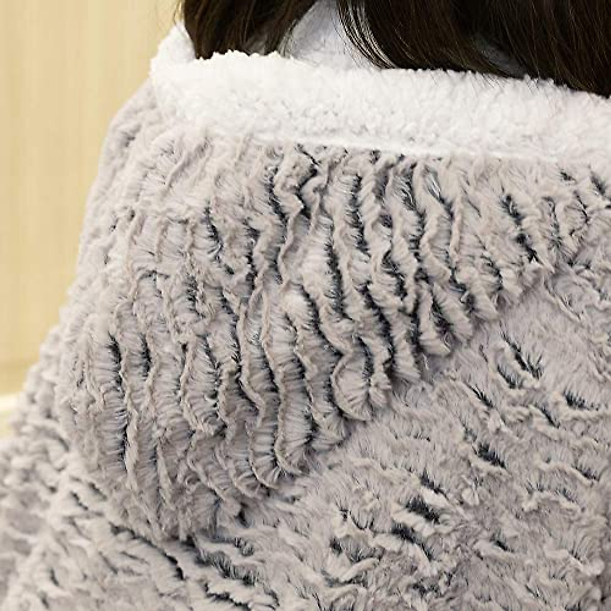 Vangao Wearable Blanket Hooded Throw Blanket Striped Fluffy Heavy Duty for Couch Chair Bed Sofa Oversized Hoodie Soft Winter Blanket Sherpa Reverse Cozy Xmas Decorations 50x70 Inch Brindle