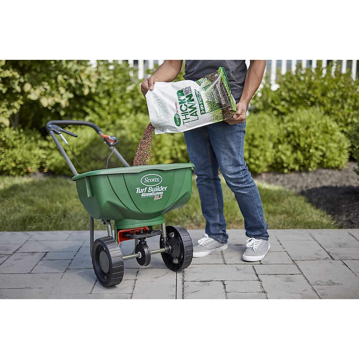 Scotts Turf Builder THICK'R LAWN Grass Seed, Fertilizer, and Soil Improver for Tall Fescue, 1,200 sq. ft., 12 lbs.