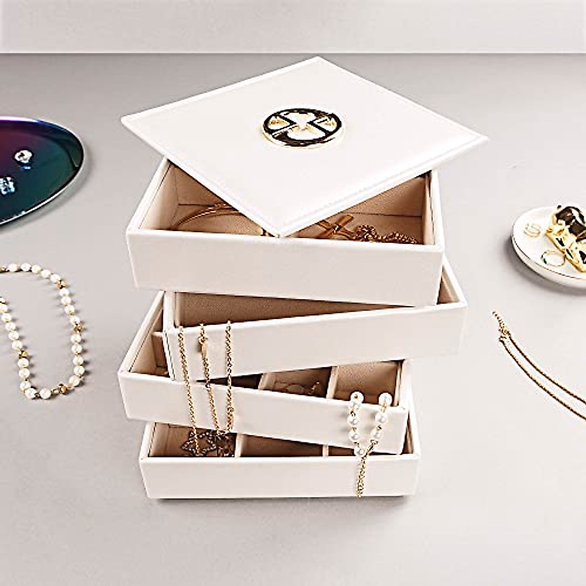 Frebeauty Earring Organizer Tray - Jewelry Accessary Storage Box - 32 Slot Jewelry organizer box 4 Stackable Trays with Lid Storage Display Case for Dresser and Drawer (White)