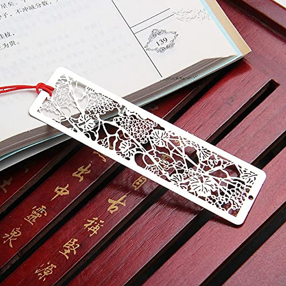 Creative Metal Bookmark, Chinese Retro Style Hollow Bookmark for Art Craft/DIY Photo Album/Notebook/Gifts/School Supplies(B)