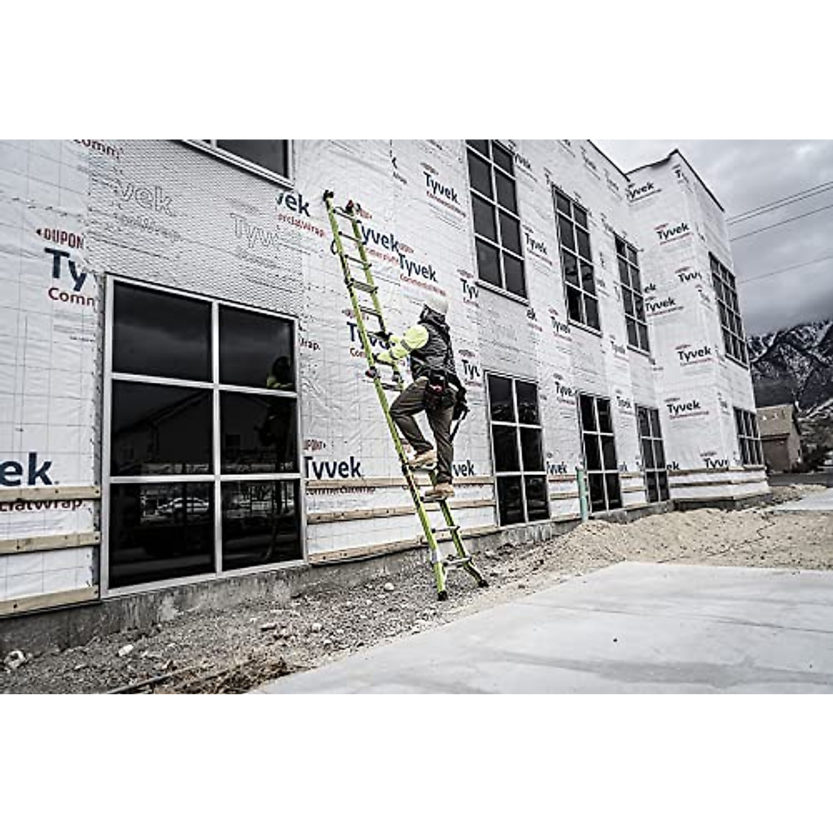 Little Giant Ladder Systems Conquest 2.0 All-Terrain, M17, 17ft, Multi-Position Ladder with Adjustable Outriggers, Fiberglass, Type 1A, 300 lbs Weight Rating, (17107-001)