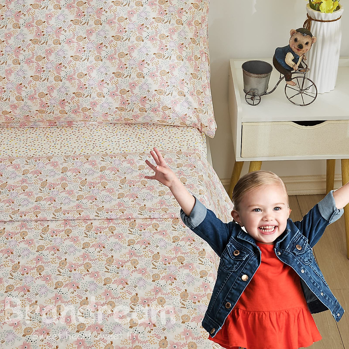 Brandream Vintage Toddler Bedding Set for Girls Pink Floral Comforter Quilt Bedding Bed in A Bag Farmhouse Sheet Set with Pillowcase Adorable Pokla Dot, 4 Piece