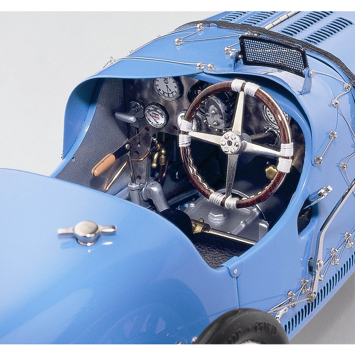 CMC-Classic Model Cars Bugatti T35 Grand Prix 1924 1:18 Scale Detailed Assembled Collectible Historic Antique Vehicle Replica