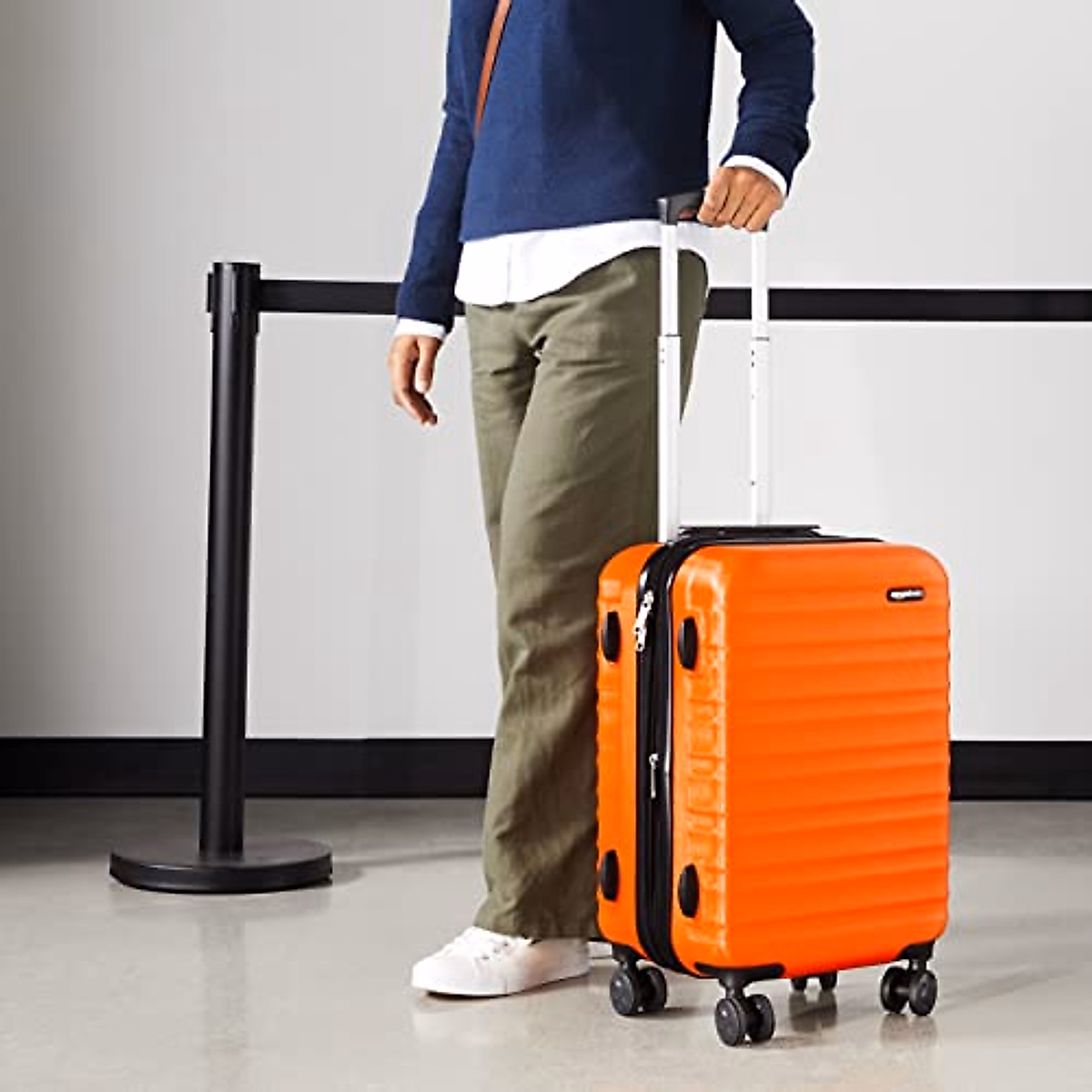 Amazon Basics 21-Inch Hardside Spinner, Orange