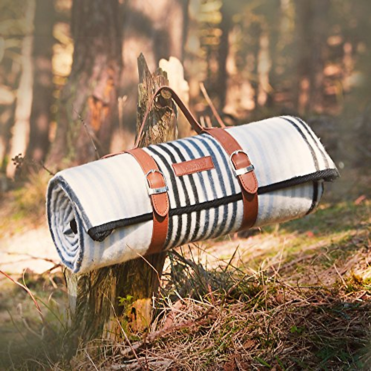 VonShef Picnic Blanket - Large 58" x 71" Soft Waterproof Folding Picnic Blanket for Outdoor Picnics, Beach, Camping - Gray Striped Pattern