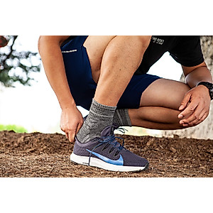 u&i Men's Performance Cushion Cotton Athletic Quarter Crew Socks