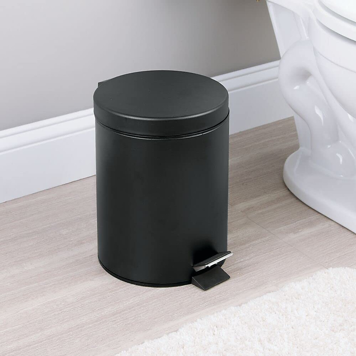 mDesign Pedal Bin — Metal Waste Bin with Pedal, Lid and Plastic Bucket Insert — Perfect for Bathroom, Kitchen, and Office — 5 Litre Household Rubbish Bin with Ergonomic Design — Black