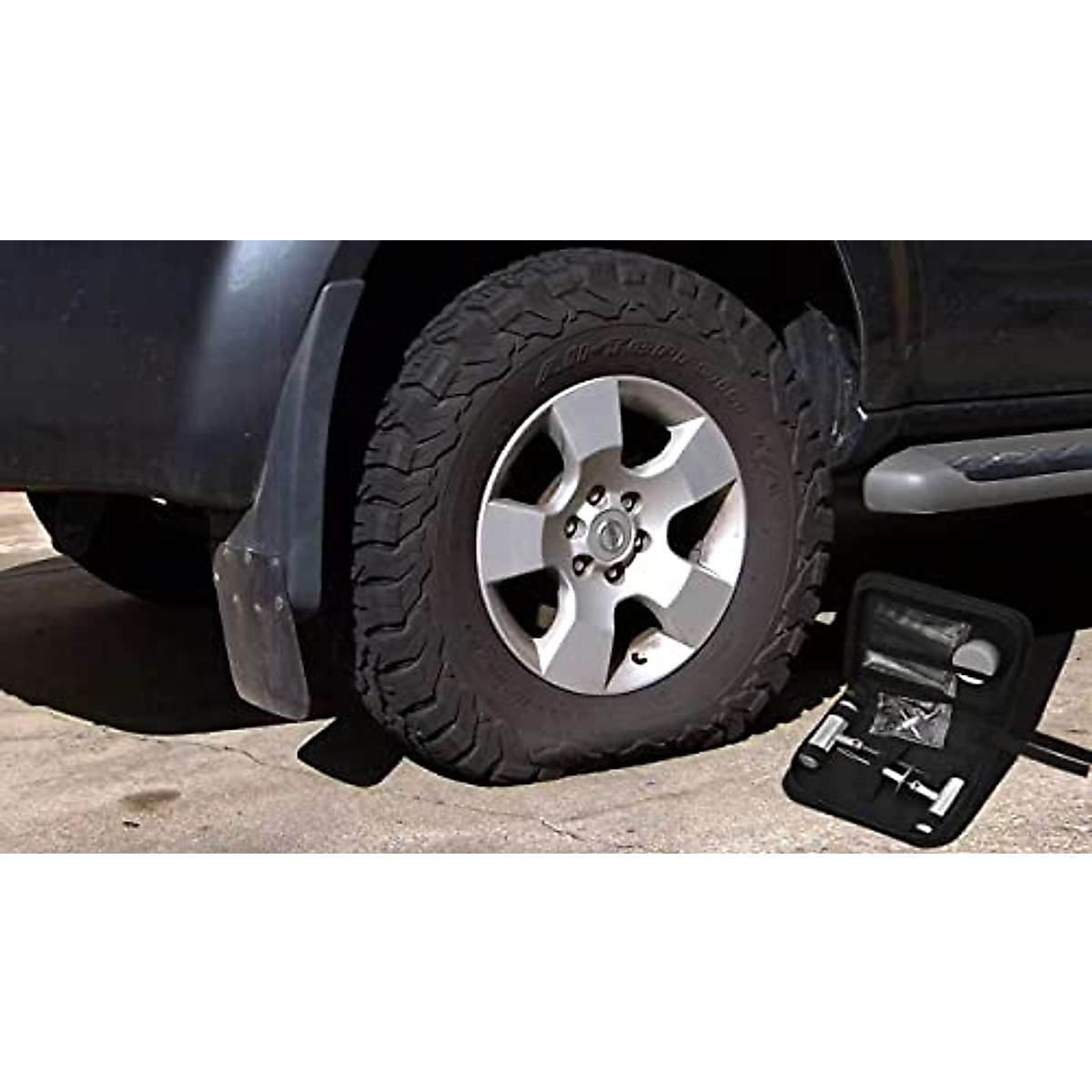 BETOOLL Tire Repair Kit 24 Pcs for Car, Motorcycle, ATV, Jeep, Truck, Tractor Flat Tire Puncture Repair