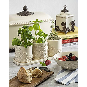 GG Collection Acanthus Stoneware Berry Bowl