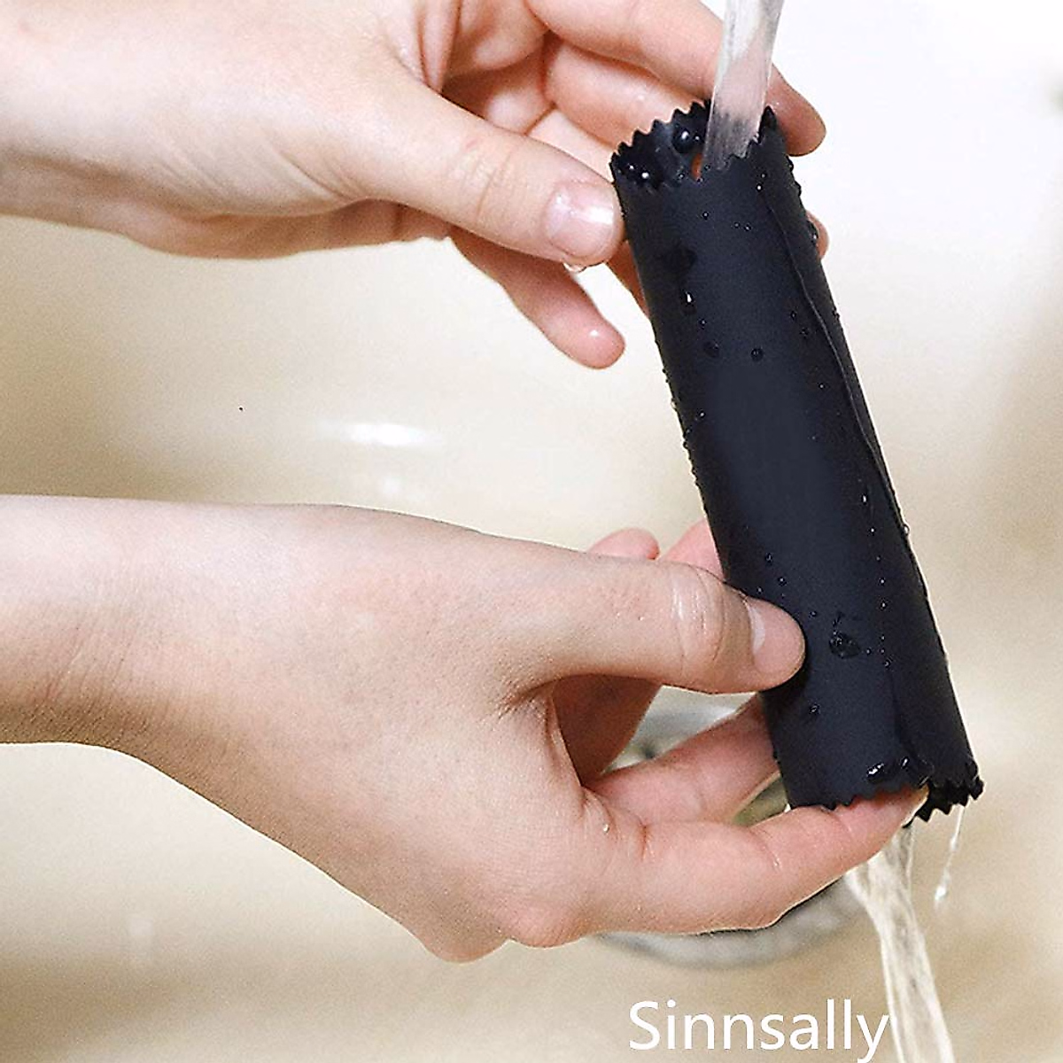 Sinnsally Garlic Peeler Skin Remover Roller Keeper,Easy Quick to Peeled Garlic Cloves with Best Silicone Tube Roller Garlic Peeling Kitchen Tool(3 Colors)